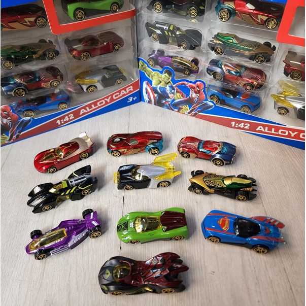 Jual MAINAN MOBIL HOT WHEEL DIE CAST WORLD RACE ISI 10 PCS